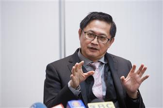 Pegatron chairman allays concerns about hardware oversupply