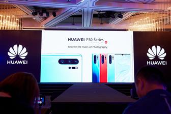 Huawei piling up inventory