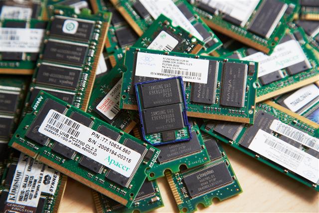 Memory prices to fall 10% in 4Q20