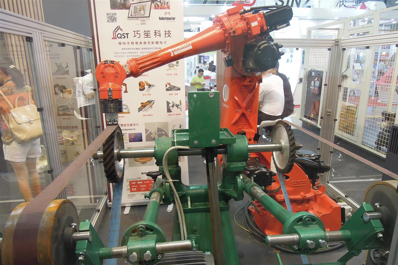 Solomon uses AI 3D vision to control robotic arms